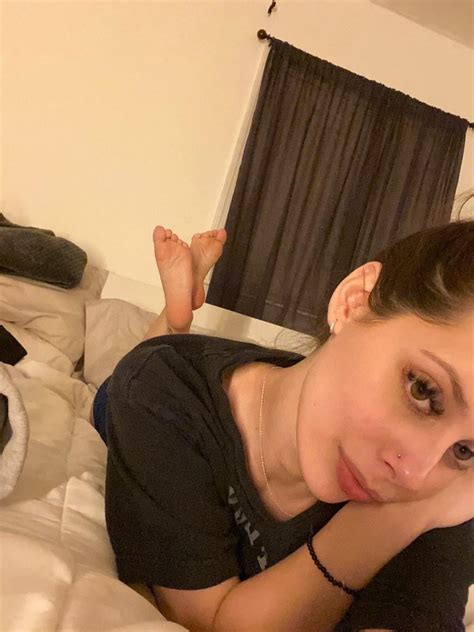 Feet R Tiktokfeet