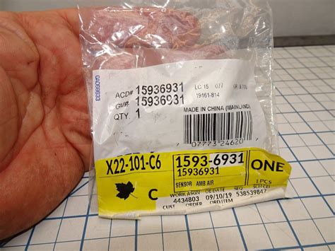 Gm 15936931 Ambient Air Temperature Sensor Factory Sealed General Moto
