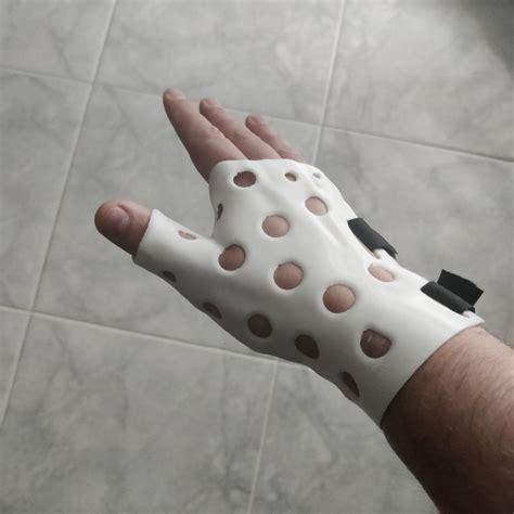 Wrist Brace Hand Support By 3dlabfasano Makerworld Download Free 3d Models