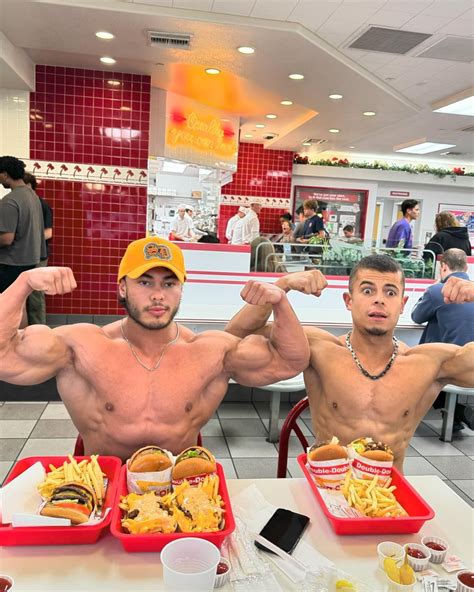 Stretchmarkedmuscle On Tumblr