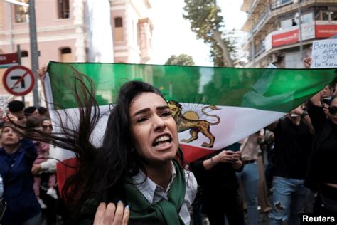 Femen Protest Turkey