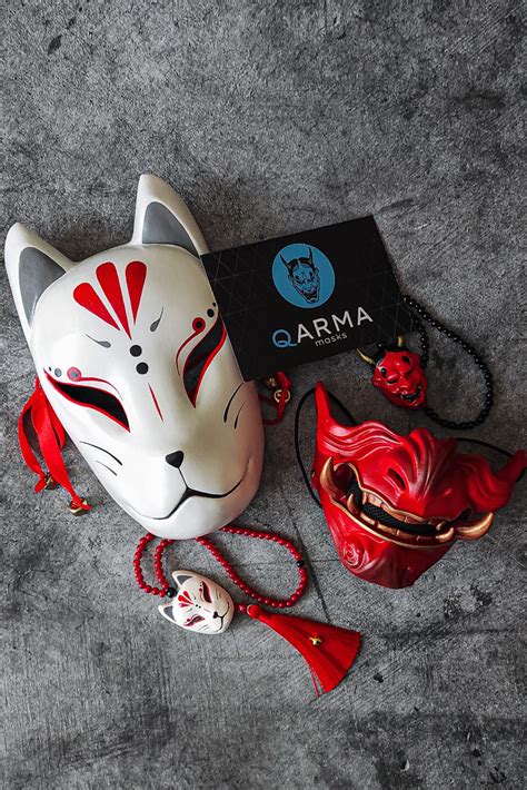 Japanese Decorative Kitsune Fox Mask White With Red And Gray Details