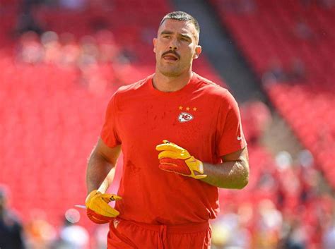 Ryan Fitzpatrick Thinks Jason Kelce Should Have Won Sexiest Athlete