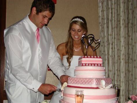 Chris Cooley Divorcing Cheerleader Wife Christy Didnt Have A Prenup Blacksportsonline