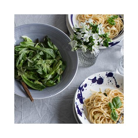 1815 Pacific Mixed Patterns 16 Pc Dinnerware Set