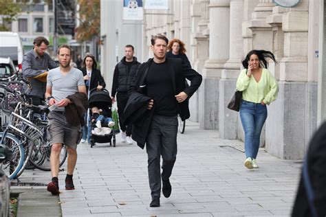 In Beeld Bekend Vlaanderen Brengt Laatste Groet Aan Brik Van Dyck Foto Hlnbe
