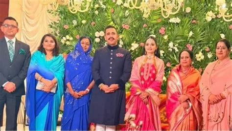 हिमाचल के मंत्री विक्रमादित्य सिंह की दूसरी शादी अमरीन शेखों संग चंडीगढ़ में लिए सात फेरे