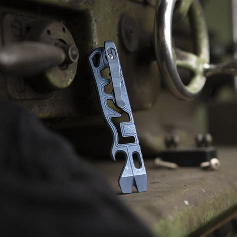 Lynch All Access Pass V18 Ultralight Prybar Blau Ult18blue