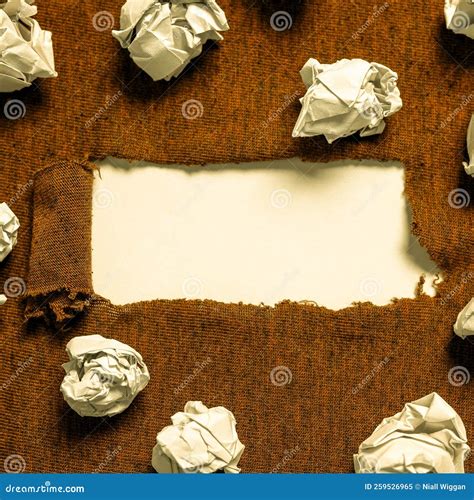 Colorful Wallpaper Image Shatter Effect Design Geometric Pattern