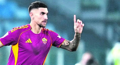 Roma Lazio Pellegrini Cè è Tornato Ad Allenarsi In Gruppo Con Lui