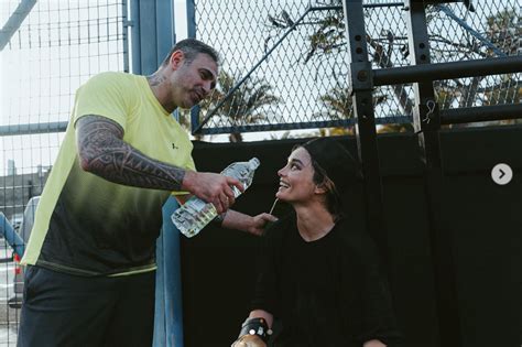 جنجال تغییر چهره مردانه عروسکی ترین خانم بازیگر صدا و سیما عکس های باورنکردنی تینا آخوندتبار