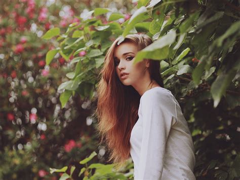 Wallpaper Pretty Girl Brown Hair 1920x1200 Picture Image