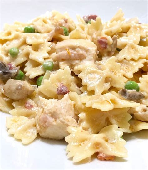 Farfalle Chicken Roasted Garlic This Is A Copycat Recipe Of My All Time Favorite Cheesecake