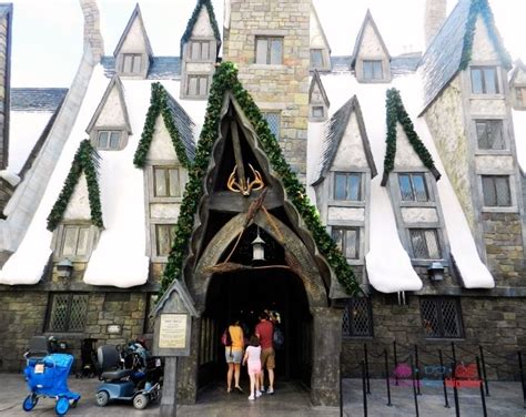 Three Broomsticks At Universal Orlando 2025 Guide Menu Reservations
