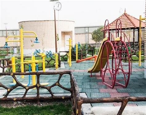 باغ ناژوان اصفهان عکس آدرس تلفن موقعیت جغرافیایی