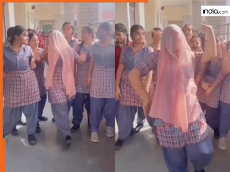 Class Ka Video चुपके से क्लास से बाहर निकल आई लड़की फिर ऐसा डांस