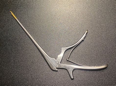 Aesculap Ff661r Kerrison Bone Punch 1mm 40° Up 7 78