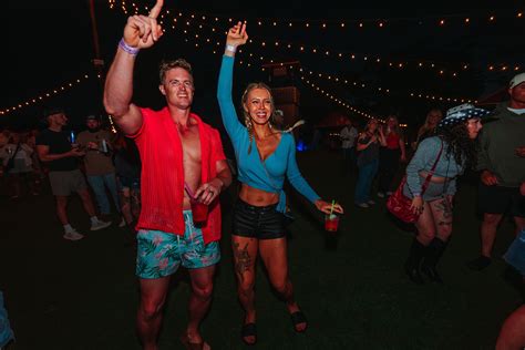 Lazy Gators Lake Ozark Mo