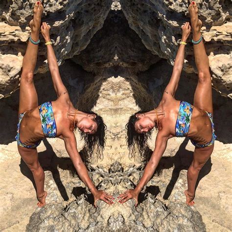 Giulia Pausellis Feet