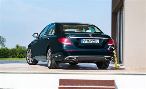 2017 Mercedes Benz E Class Review Pricing And Specs