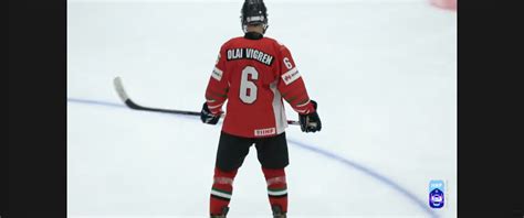 Carl Johan Olai Vigren Spelar Ishockey För Förenade Arabemiraten