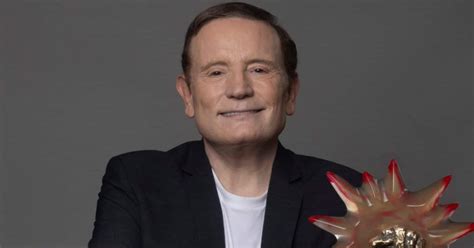 Roberto Cabrini Faz História Em 2024 Na Record Com 3 Premiações