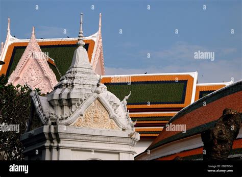 Nakhom Pathom Thailand Extraordinary Roofs And Viharas Of Phra Pathom