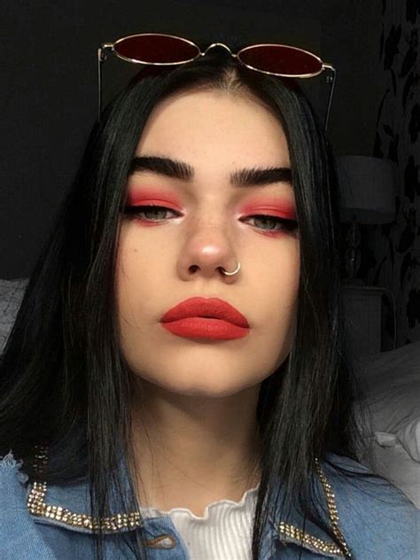 19 Smoldering And Sexy Smokey Eye Ideas