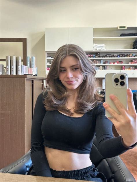 Medium Layered Hair Cuts Layered Haircuts For Medium Hair Haircuts