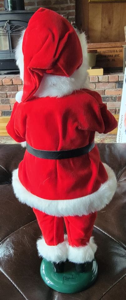 Byers Choice Santa Claus W Nativity 2014 Usa Ab14 Ebay