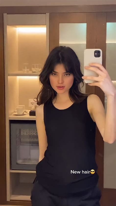 Pin Di Hair Gadis Gadis Cantik Rambut Gadis