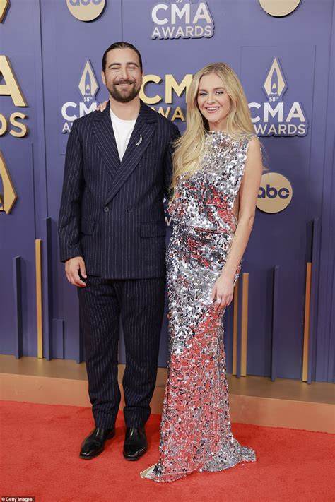 Best Dressed Celebrities At Cma Awards 2024 Unveiled As Stars Hit The