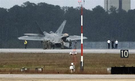 F 22 Raptor Crash F 22 Raptor The Air Force Has An Unpleasant Call To