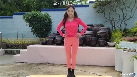 클립 빨간내복 요가하는 핫핑크소세지♡밝은에널쥐~~~ Soop Vod