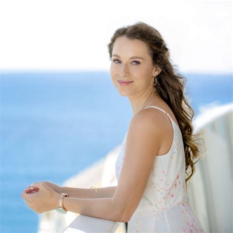 Alexa Penavega As Olivia Grayham On Love At Sea