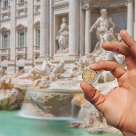 Trevi Fountain Coins Cashing In On Trevi Rome Row Over What To Do