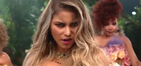Sofia Reyes Mexicos Multilingual Pop Sensation Falseto