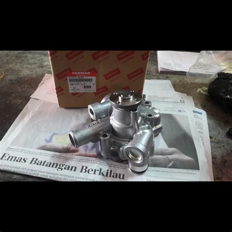 Jual Yanmar 119717 42002 Water Pump 119717 42002 Fresh Water Pump