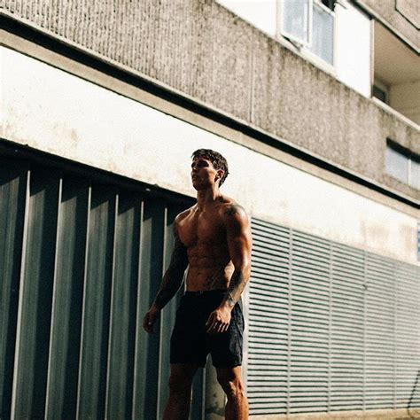 Adi Gillespie On Instagram “twoadays” Portrait Photography Men