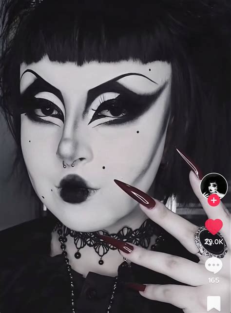 Pin By Ayvalon On Makeup Goth Eye Makeup Punk Makeup Gothic Makeup