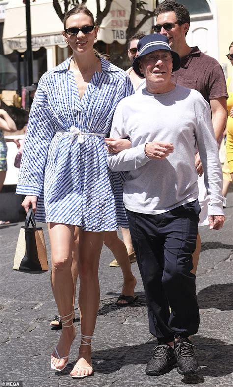 Karlie Kloss Towers Over Pal And Billionaire Dreamworks Founder David