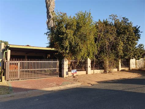 Protea Park Rustenburg Property Property And Houses For Sale In Protea Park Rustenburg