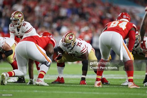 Cameron Erving Of The Kansas City Chiefs In Athree Point Stance On