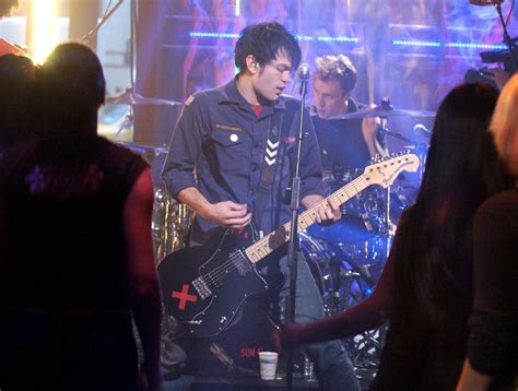 Sum 41s Deryck Whibley Shares Favorite Guitars In New Video Series