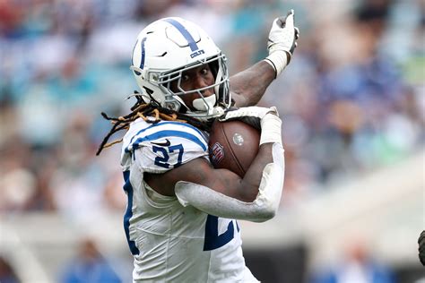 Nfl Week 6 Start Or Sit Trey Sermon