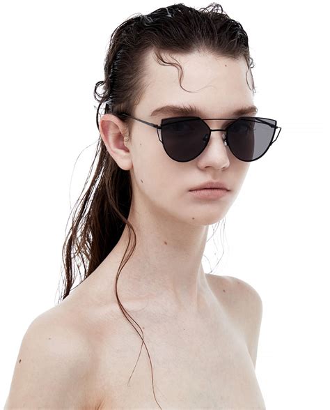 Gentle Monster Sunglasses For Round Face At Rodney Swisher Blog