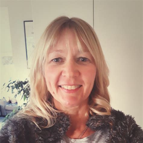 Lindsey Schofield Proofreader Self Employed Linkedin