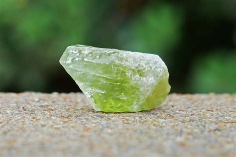 Calcita Verde Significado Características Y Beneficios Conscious Items