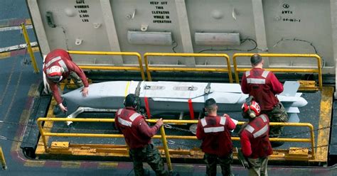 Jsow проти КАБів чи можуть американські бомби протистояти потузі російських