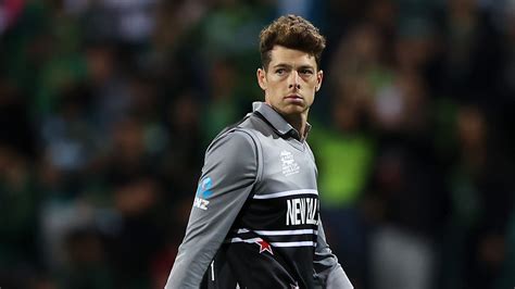 Mitchell Santner Hopes Nz Bowling Variety Troubles India